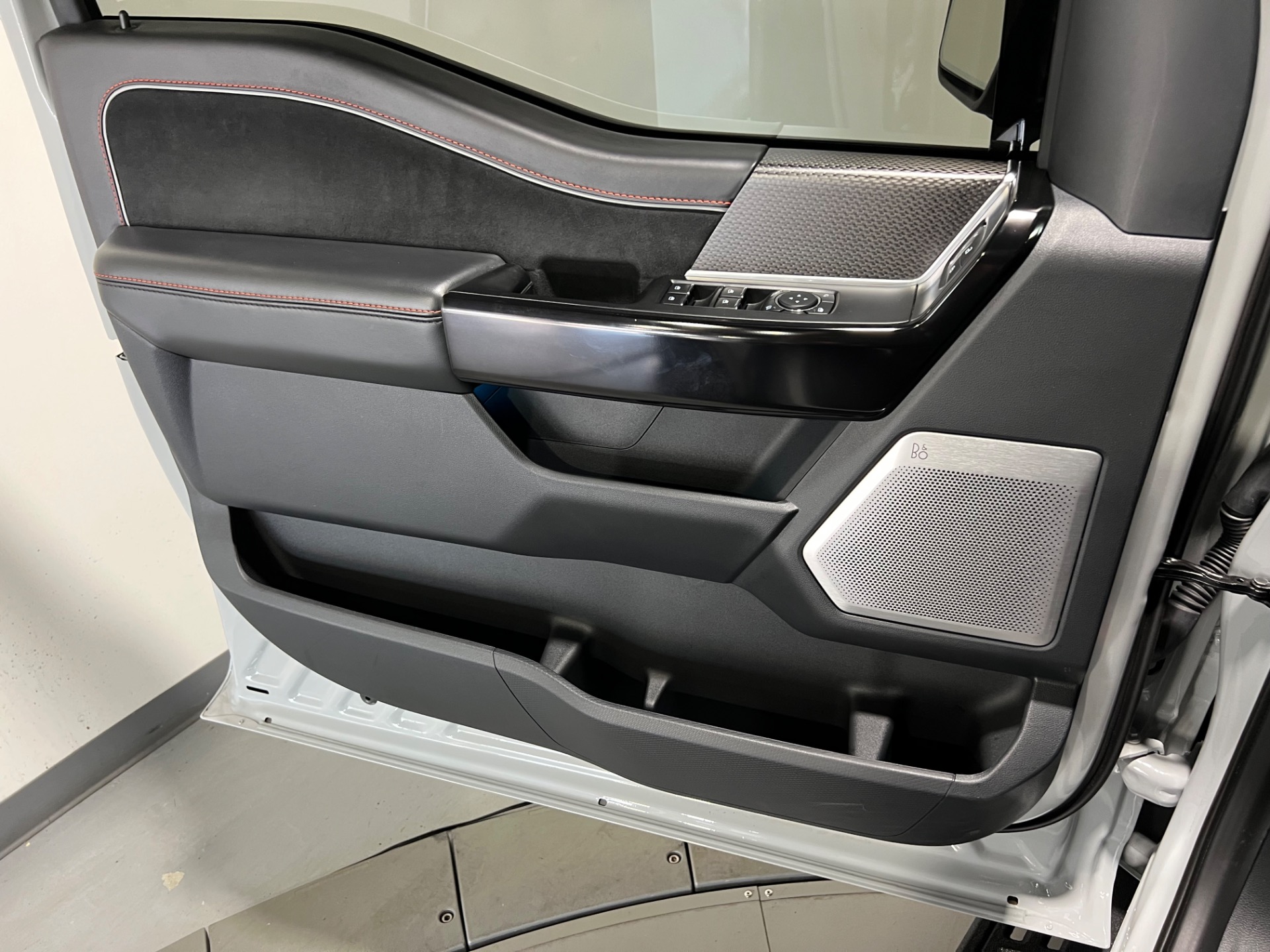 Used 2024 Avalanche Gray Ford F-150 RAPTOR R CREW 4WD 720hp Raptor For ...
