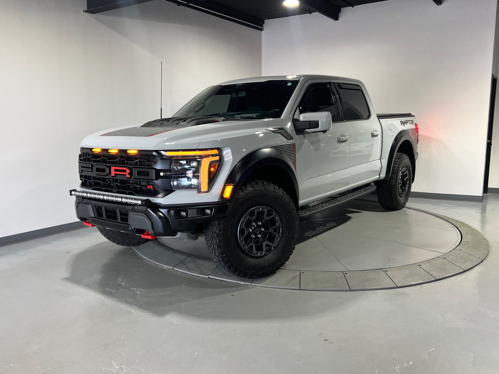 Used 2024 Avalanche Gray Ford F-150 RAPTOR R CREW 4WD 720hp Raptor For ...