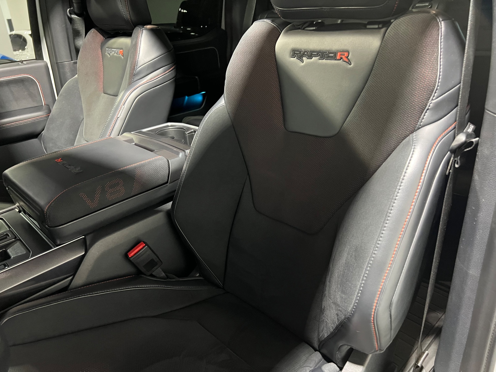 Used 2024 Avalanche Gray Ford F-150 RAPTOR R CREW 4WD 720hp Raptor For ...