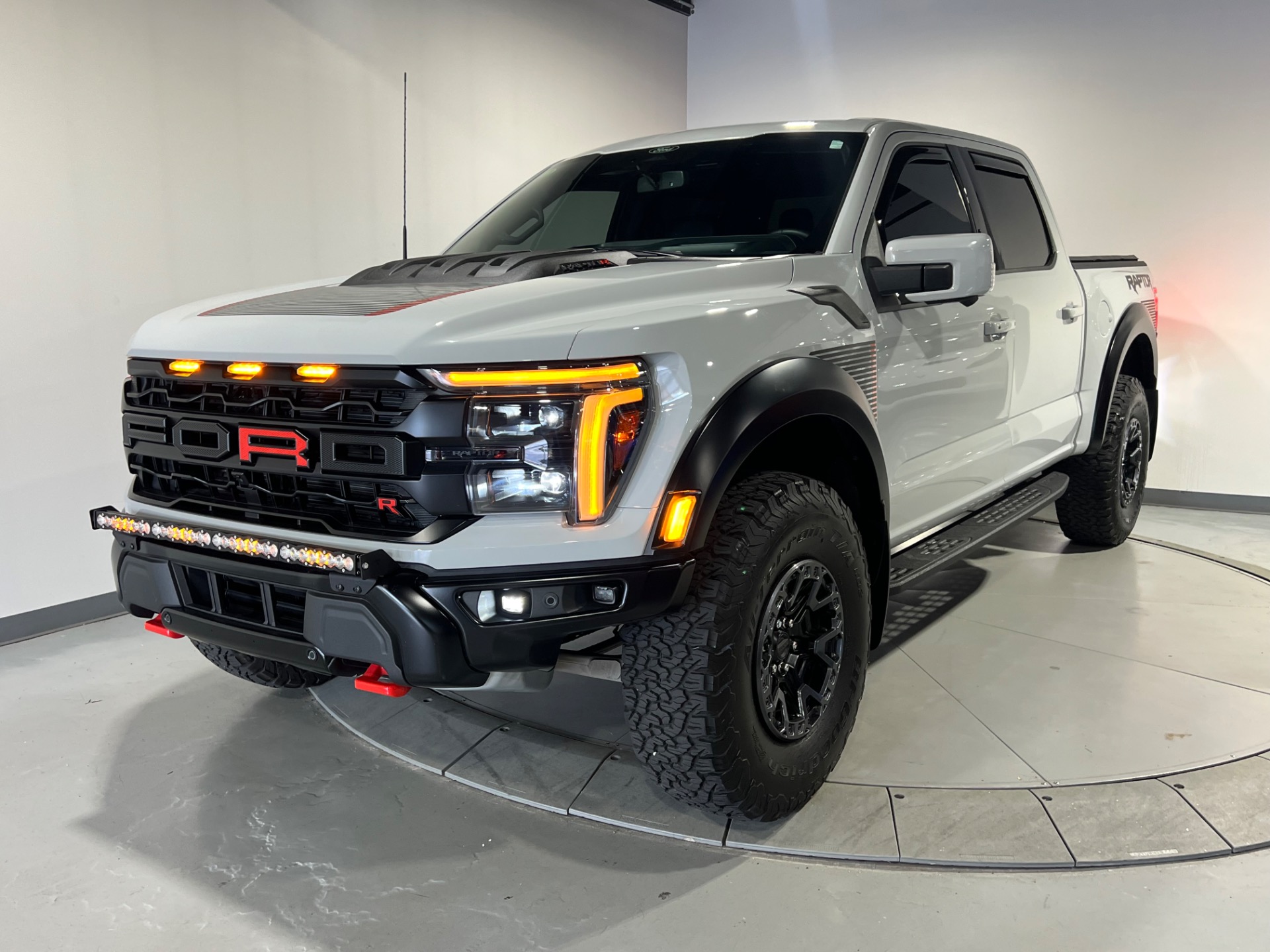 Used 2024 Avalanche Gray Ford F-150 RAPTOR R CREW 4WD 720hp Raptor For ...