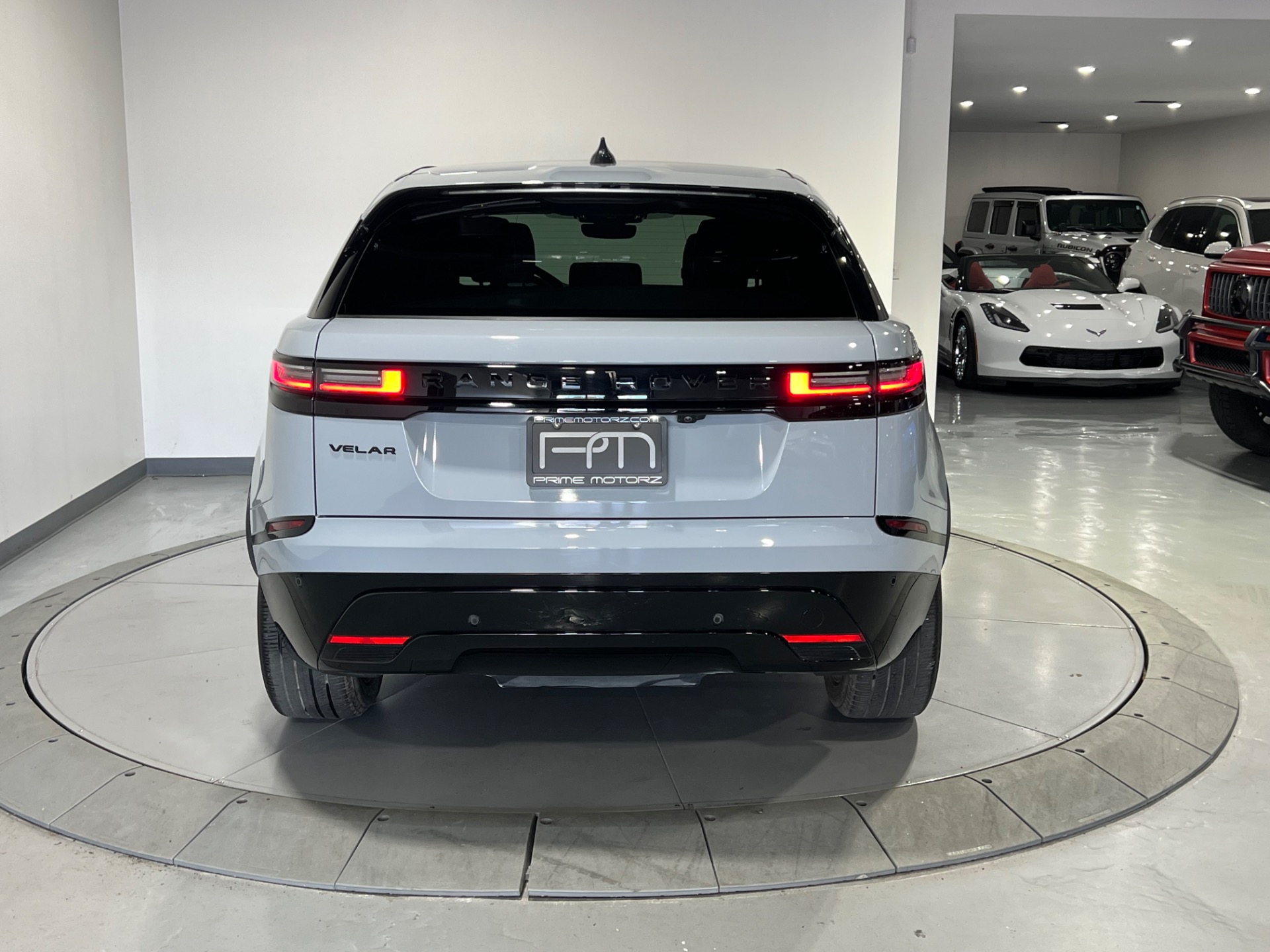 Used 2024 Arroios Grey Metallic Land Rover Range Rover Velar P250 SE ...