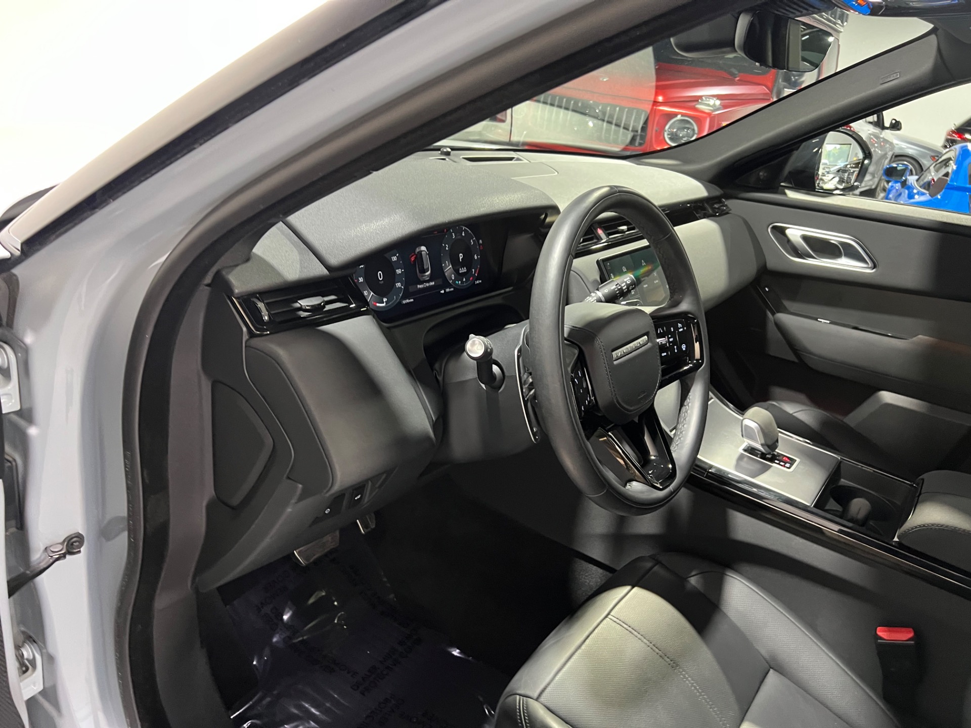 Used 2024 Arroios Grey Metallic Land Rover Range Rover Velar P250 SE ...