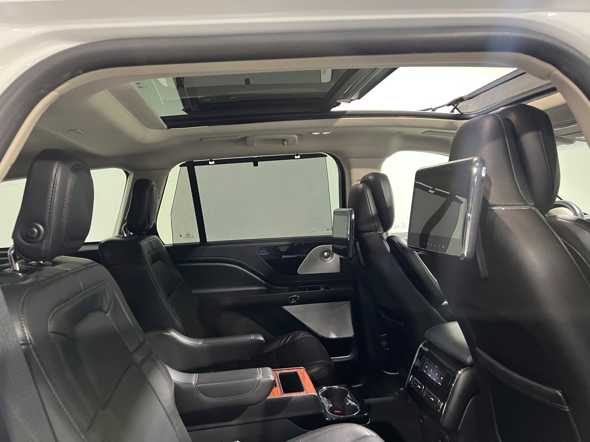 Used 2020 Ceramic Pearl Tri-Coat Lincoln Aviator GRAND TOURING AWD ...