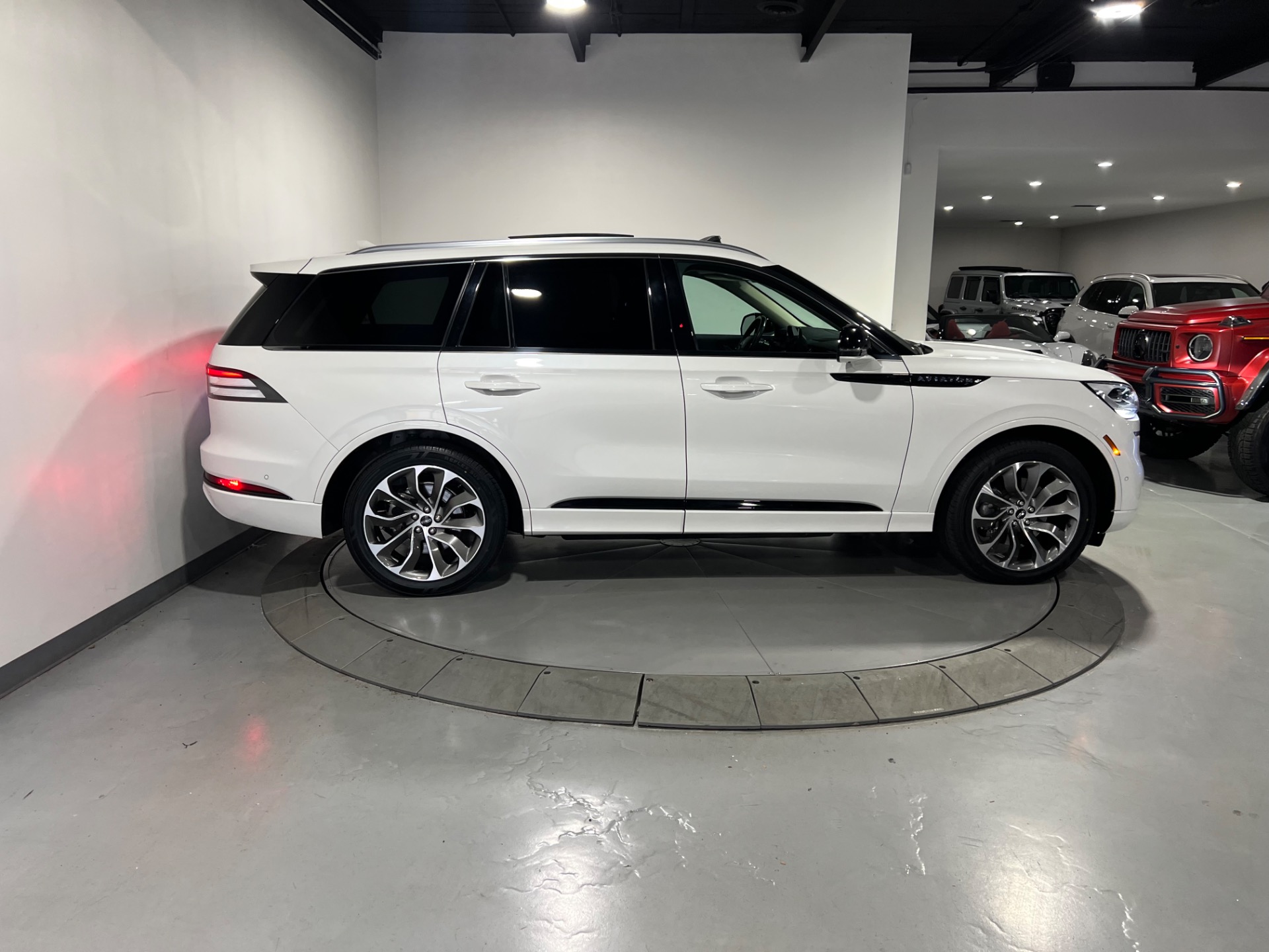Used 2020 Ceramic Pearl Tri-Coat Lincoln Aviator GRAND TOURING AWD ...