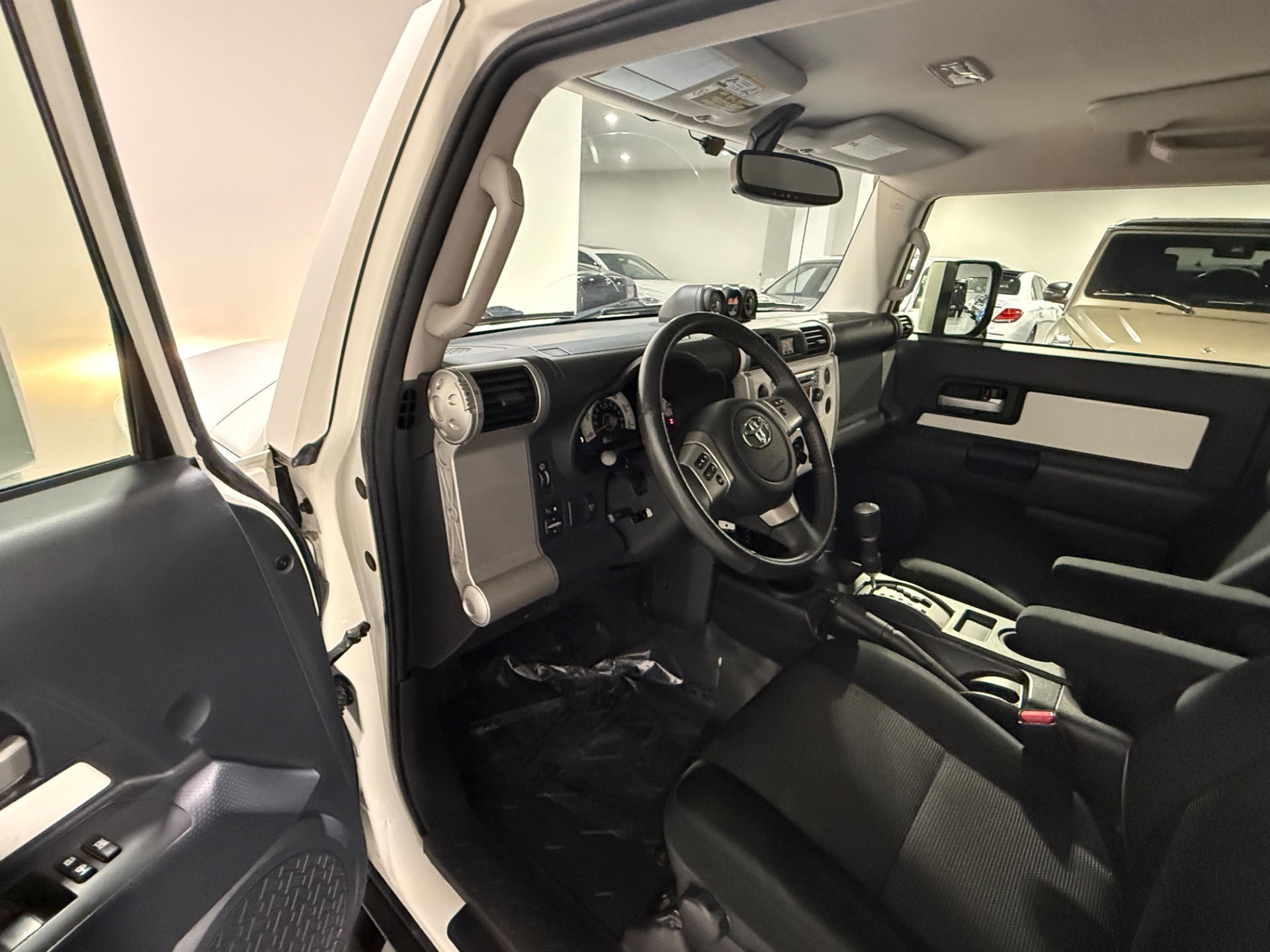Used 2014 Iceberg Toyota FJ Cruiser 4x4 For Sale (Sold) | Prime Motorz ...