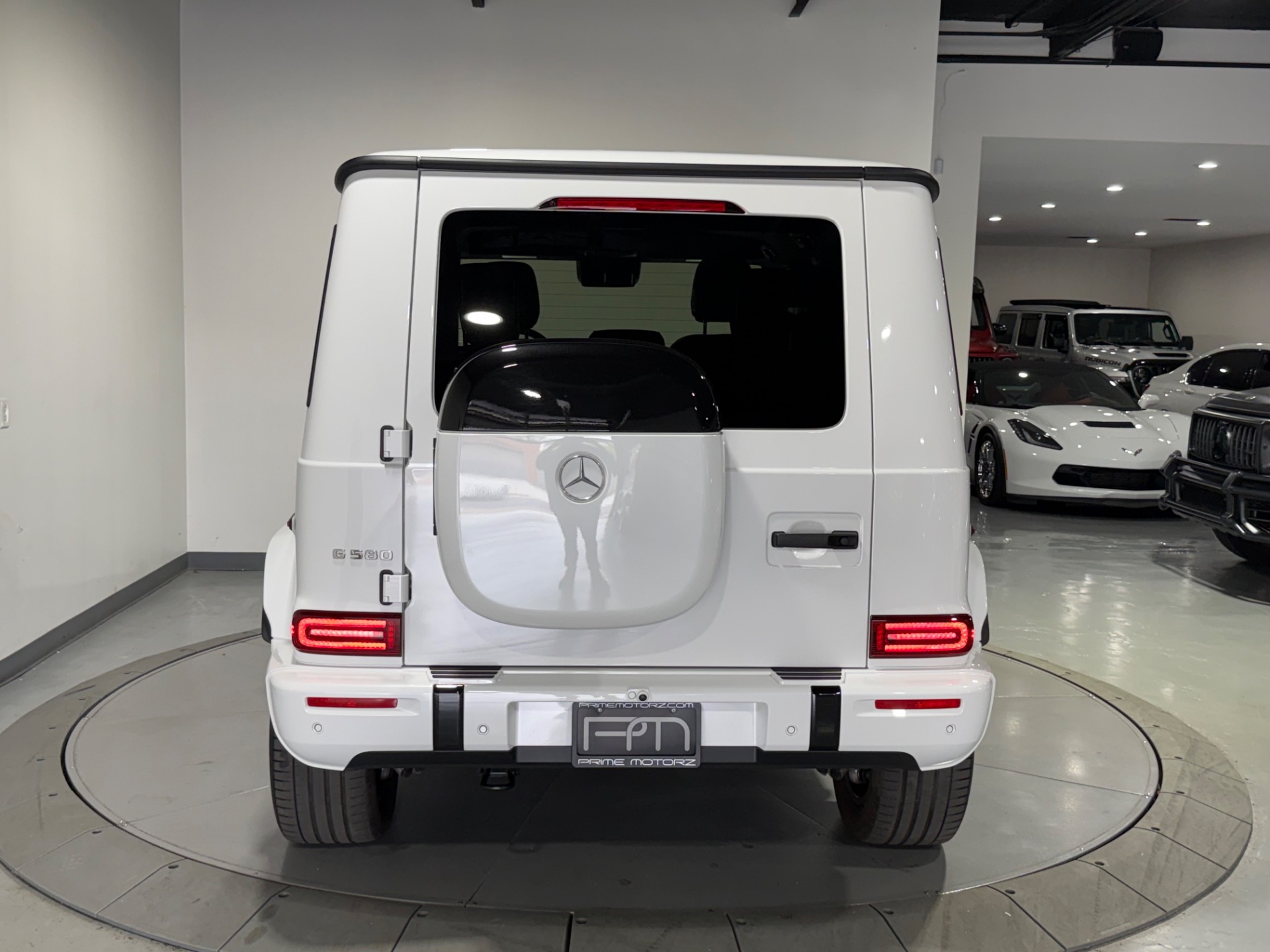 Used 2025 MANUFAKTUR Moonlight White Metallic Mercedes-Benz G-Class 580 ...