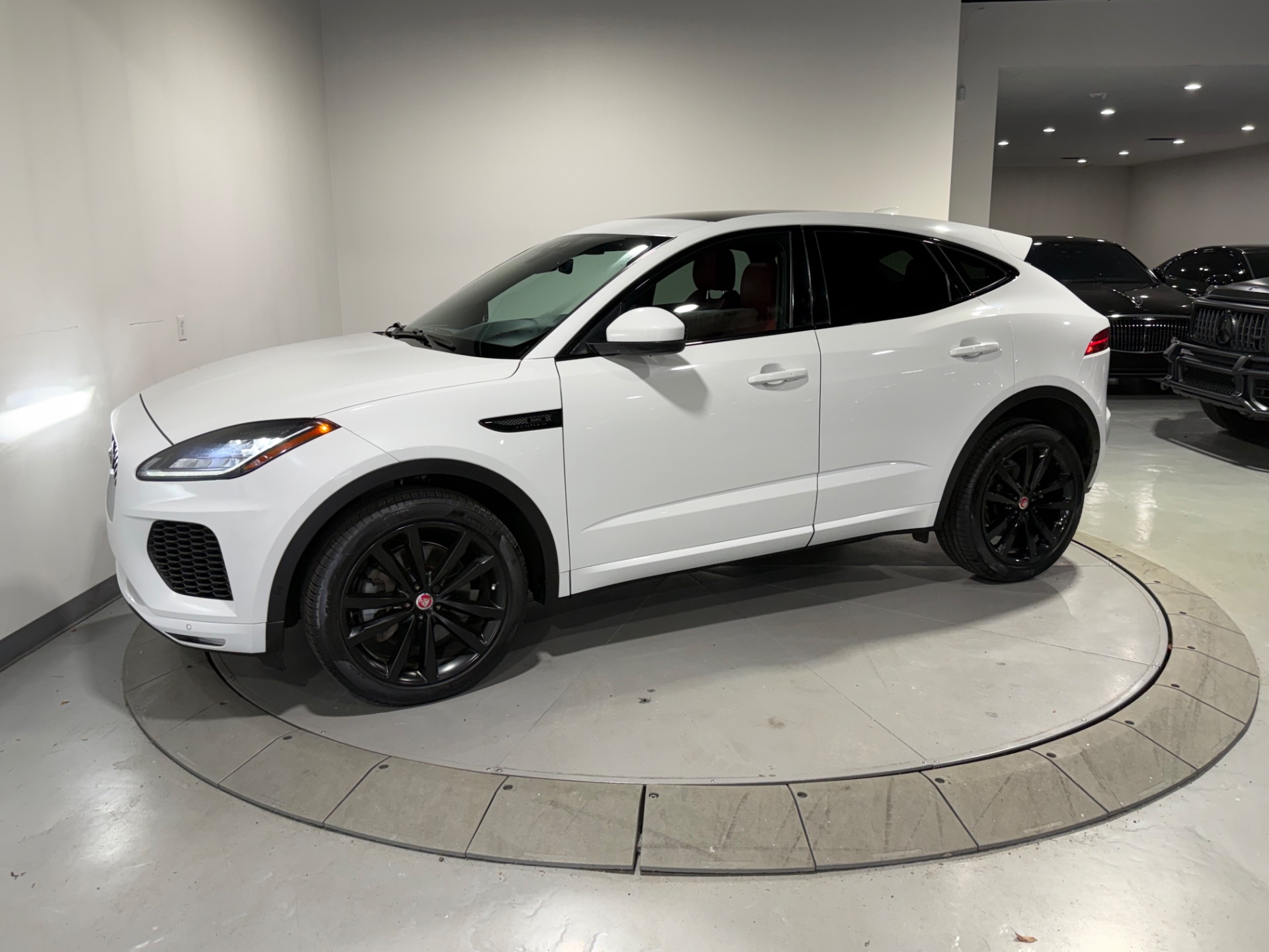 Used 2019 Fuji White Jaguar E-PACE P300 R Dynamic AWD P300 R-Dynamic SE ...