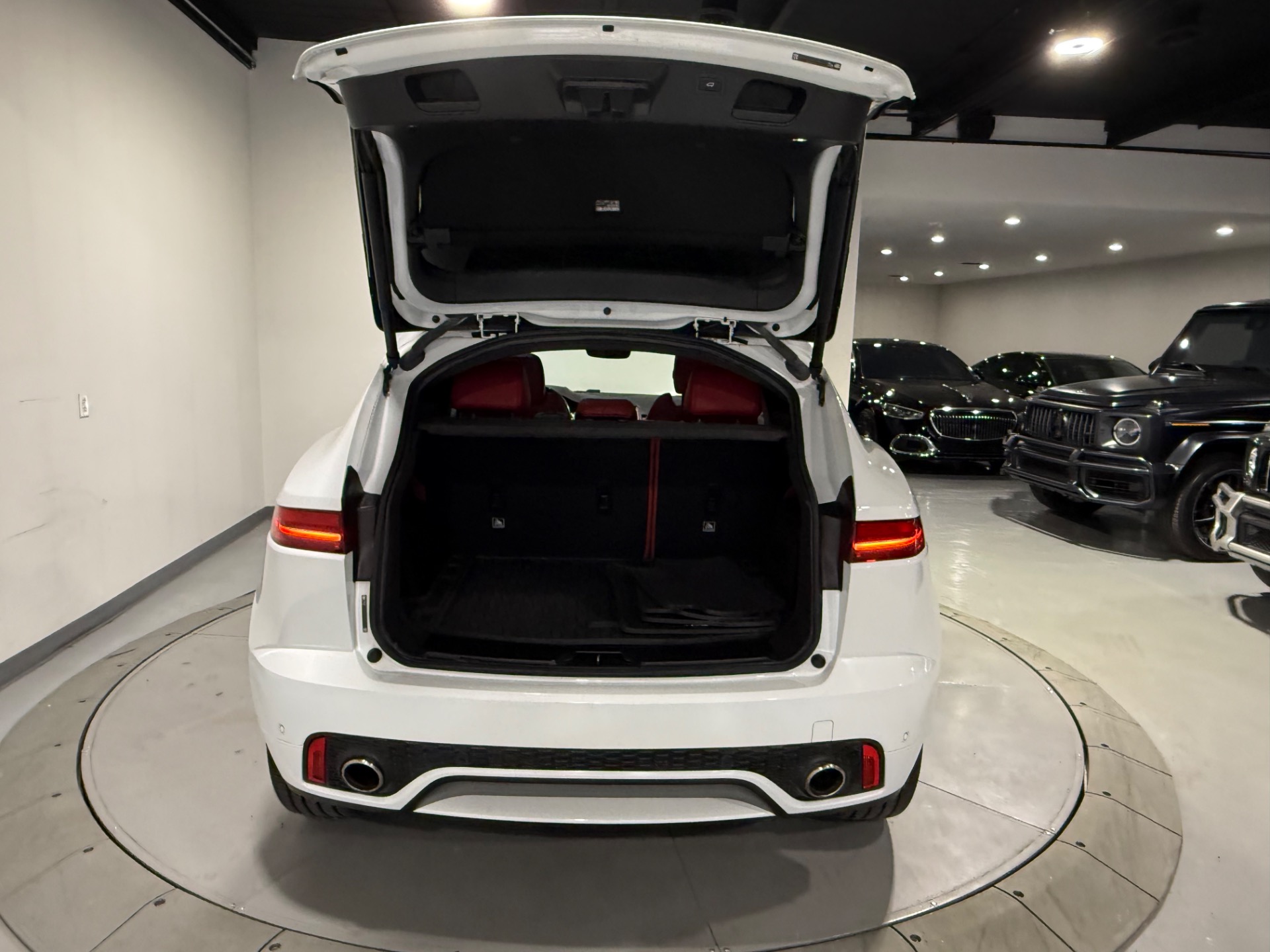 Used 2019 Fuji White Jaguar E-PACE P300 R Dynamic AWD P300 R-Dynamic SE ...