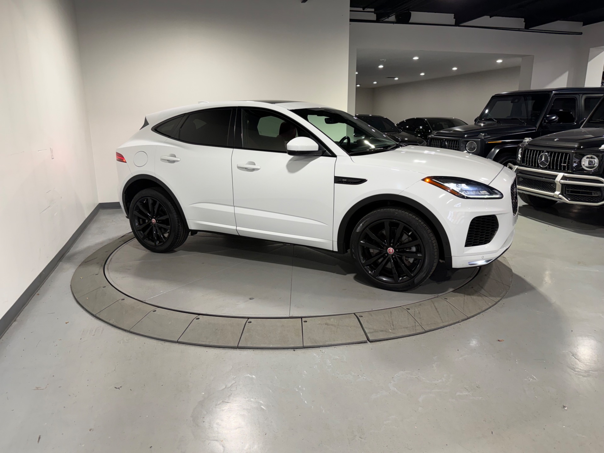 Used 2019 Fuji White Jaguar E-PACE P300 R Dynamic AWD P300 R-Dynamic SE ...