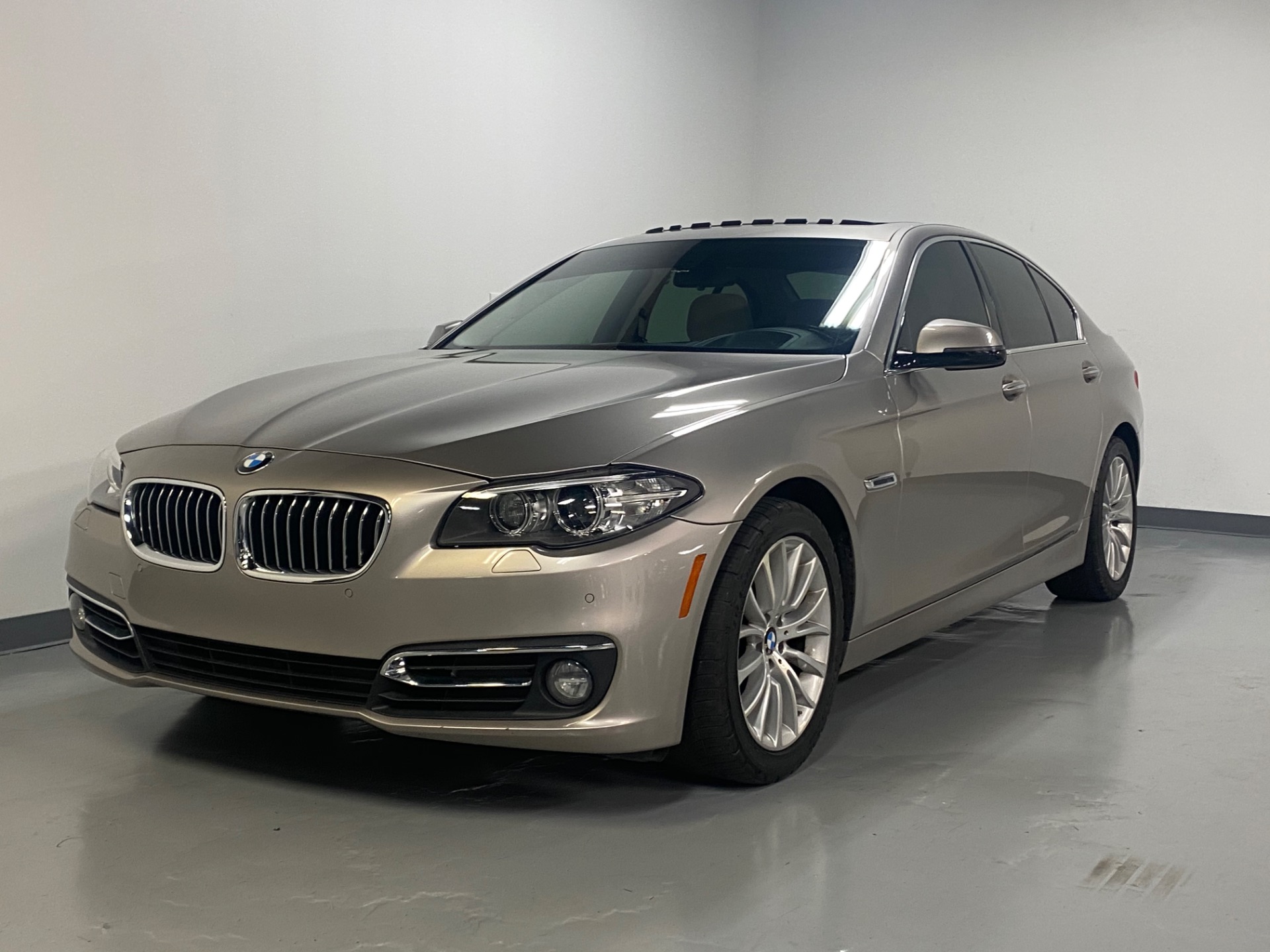 Used 2015 Cashmere Silver Metallic BMW 5 Series 528i awd 528i xDrive ...