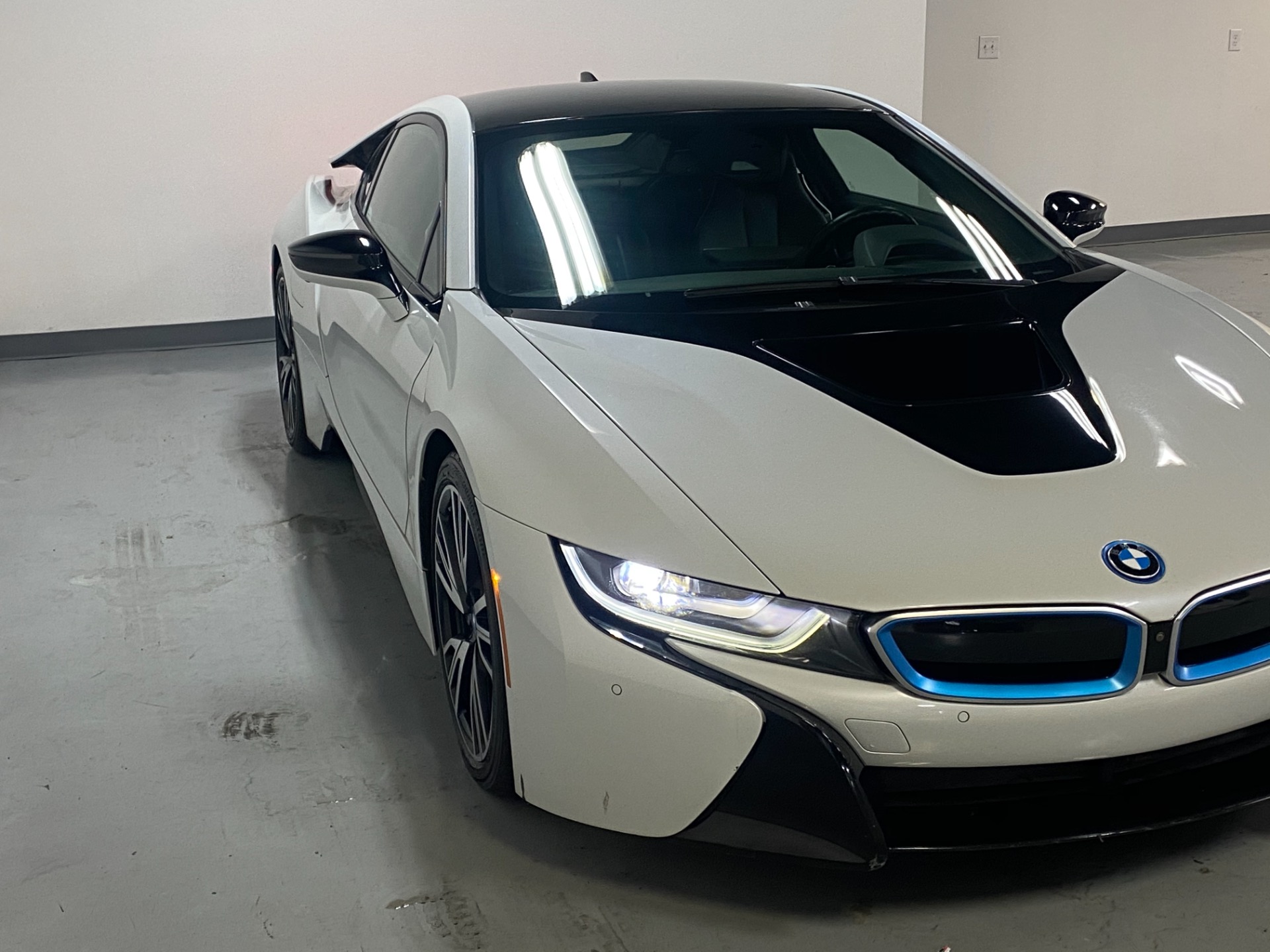 Giga Bmw I8
