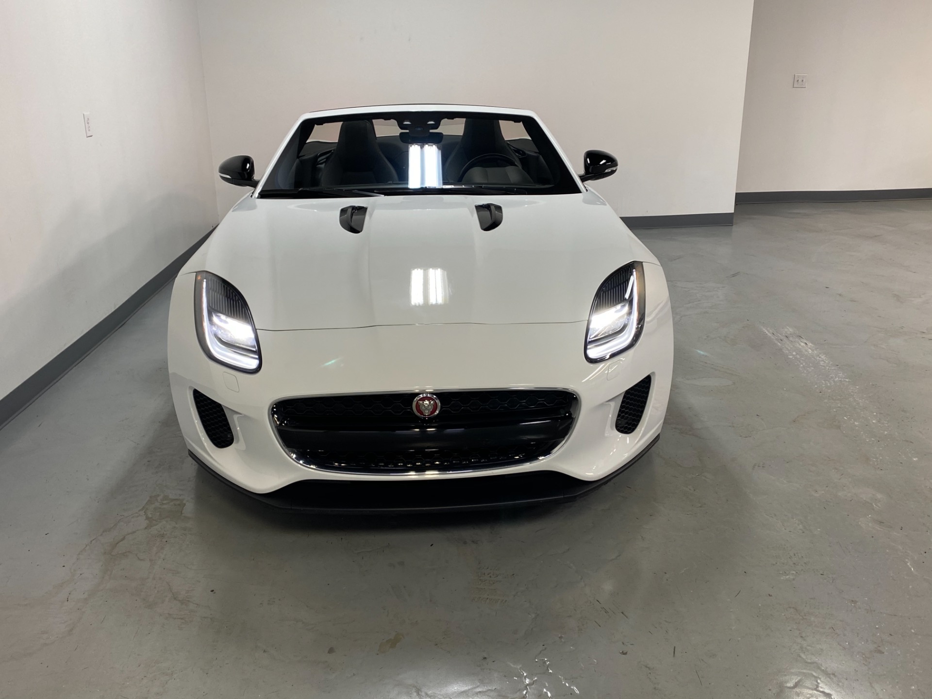 Used 2018 Fuji White Jaguar F-TYPE 2 DOOR CONVERTIBLE 296HP For Sale ...