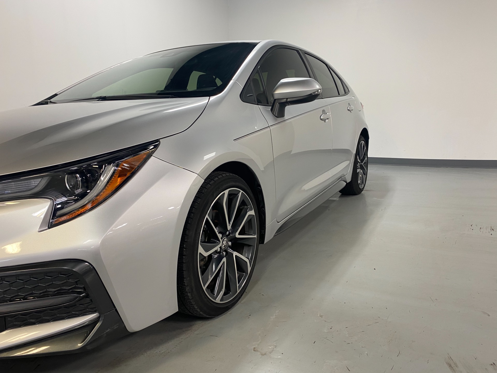 Used 2020 Classic Silver Metallic Toyota Corolla SE SE For Sale (Sold ...