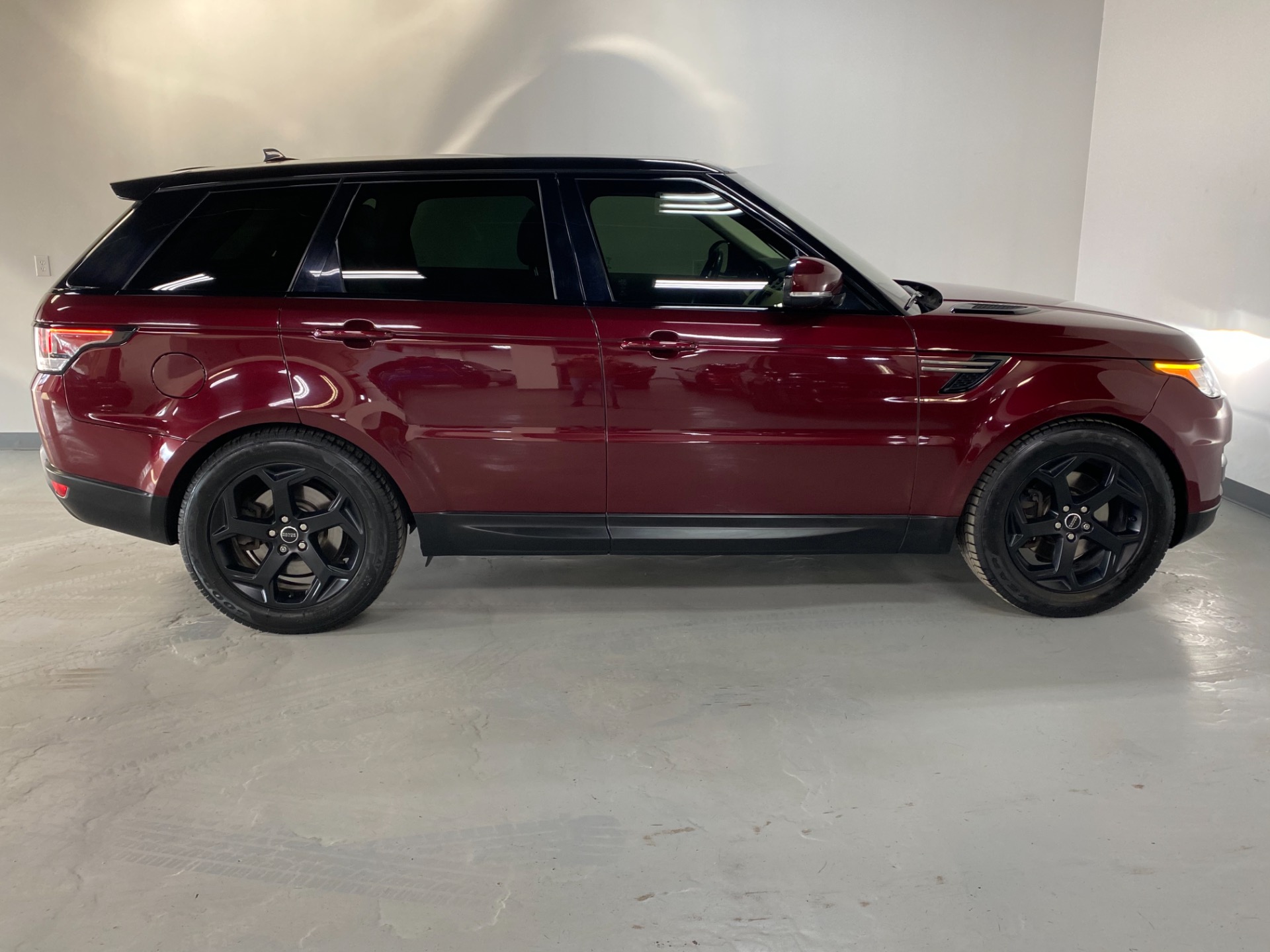 Used 2016 Montalcino Red Metallic Land Rover Range Rover Sport SE AWD ...
