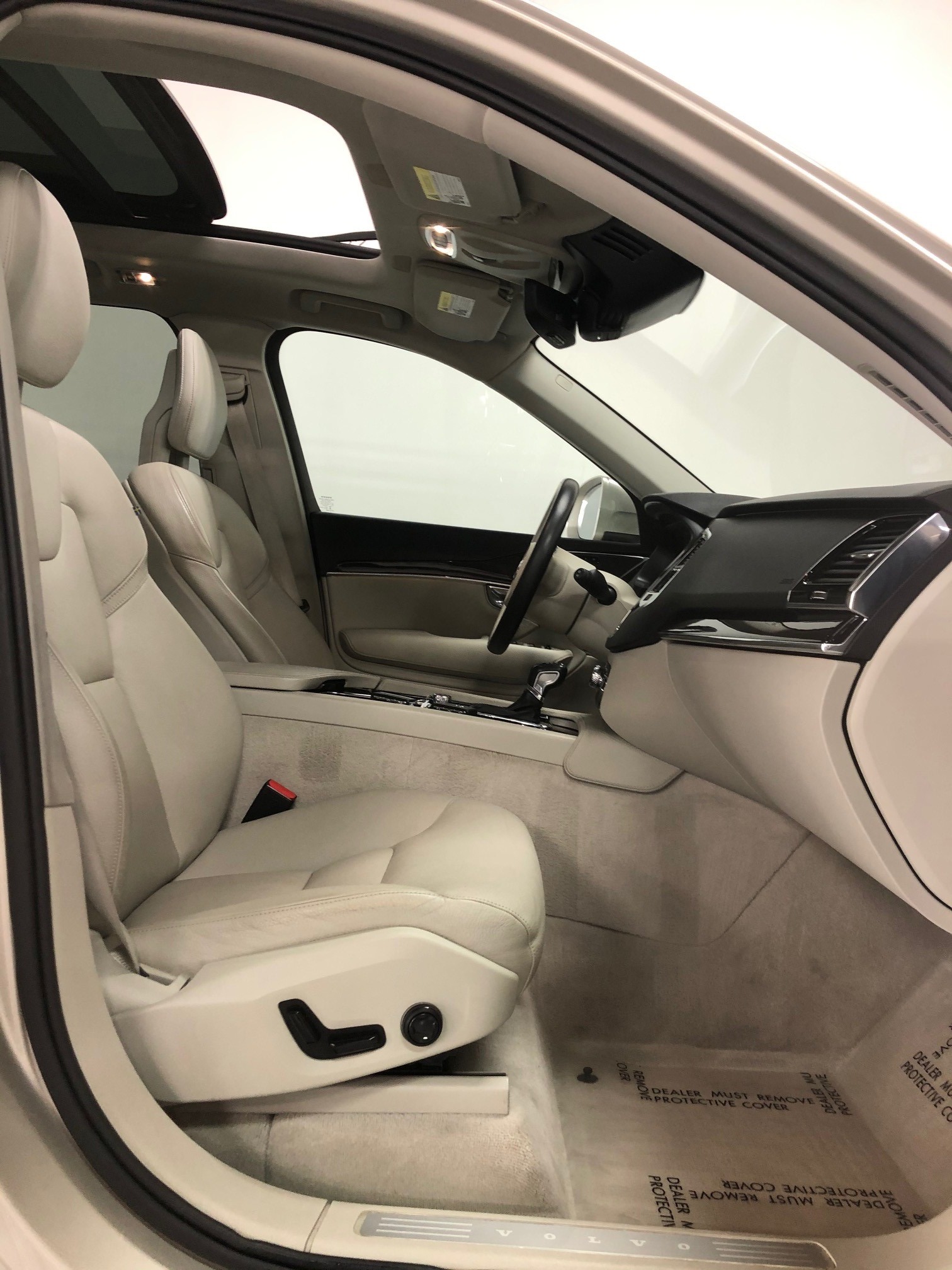 Used 2016 Luminous Sand Metallic Volvo XC90 MOMENTUM PLUS T6 AWD T6 ...