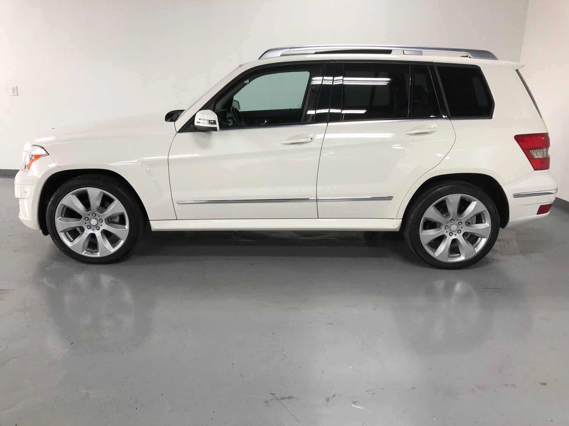 Used 2011 Arctic White Mercedes-Benz GLK 350 4MATIC AWD GLK 350 4MATIC ...